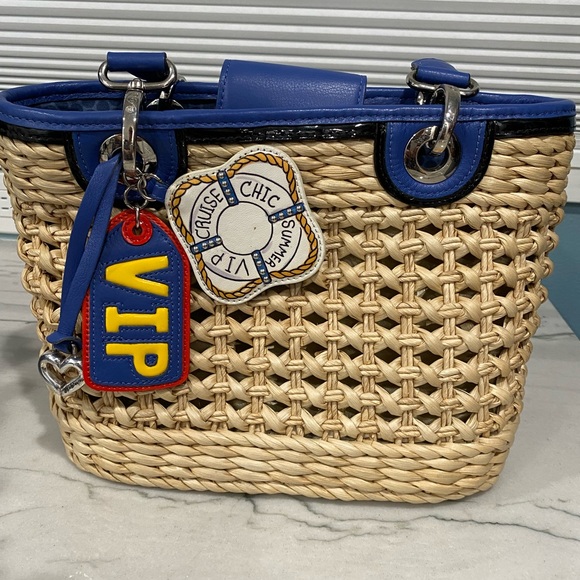 Brighton | Bags | Brighton Fashionista Straw Vip Chic Cruise Charm Handbag Euc | Poshmark